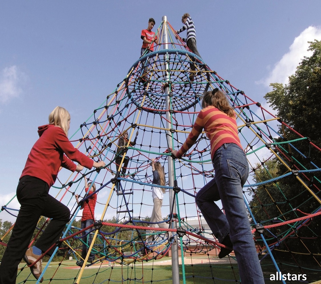 Ullmann Kletterpyramide Typ 750-95 Riesen-Netzpyramide Seilpyramide ...